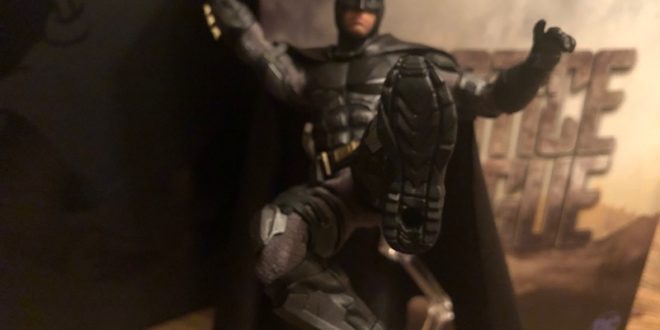 Tactical Suit Batman (Action Figure) Review | BrutalGamer